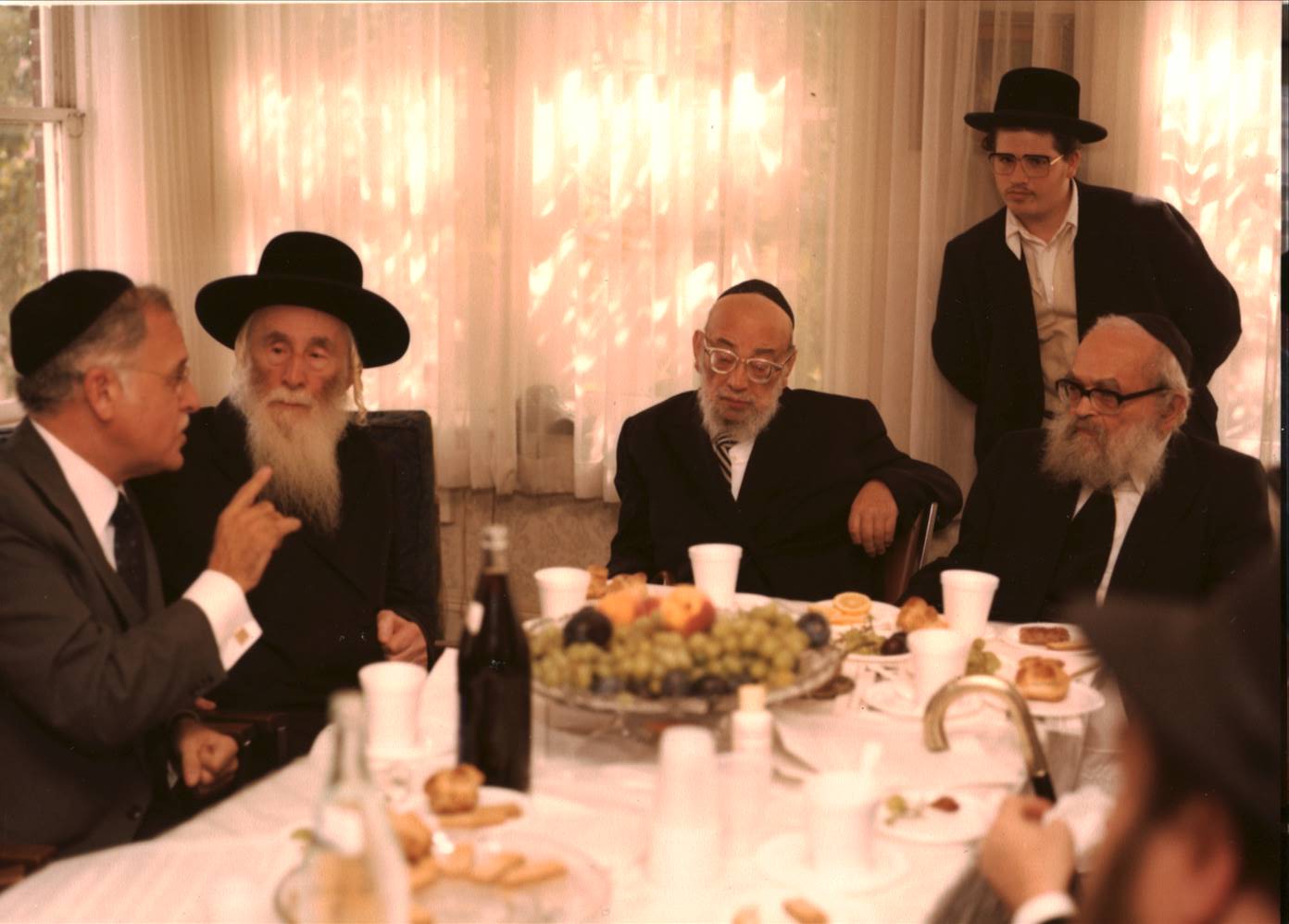 Moetzes Gedolei HaTorah Meeting September 16, 1980.